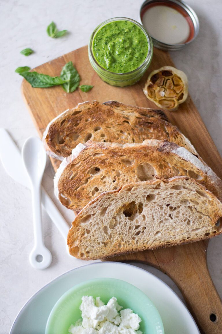 Pesto and Goat Cheese Garlic Bread - Sarcastic Cooking